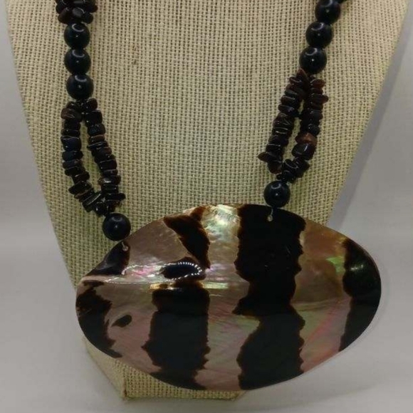 Jewelry | Vintage Shell Necklace | Poshmark
